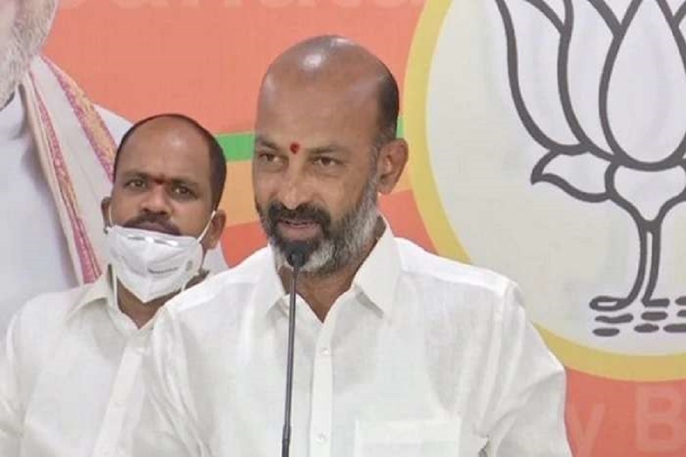 BJP Chief Bandi Sanjay fire on Telangan CM KCR on Farmers issue, Petrol ... BJP Chief Bandi Sanjay fire on Telangan CM KCR on Farmers issue, Petrol ...