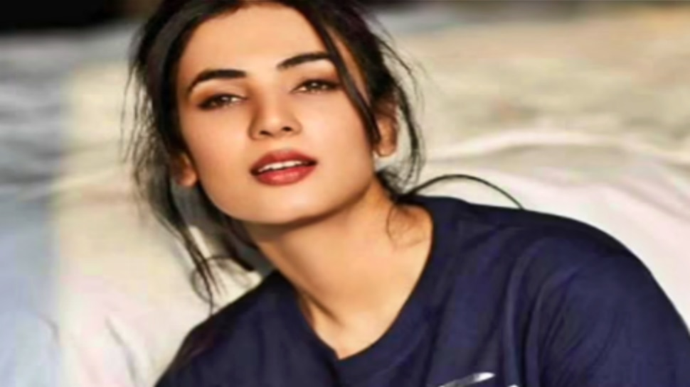 Sonal Chauhan to play lead Opposite Akkineni Nagarjuna in 'The Ghost ...