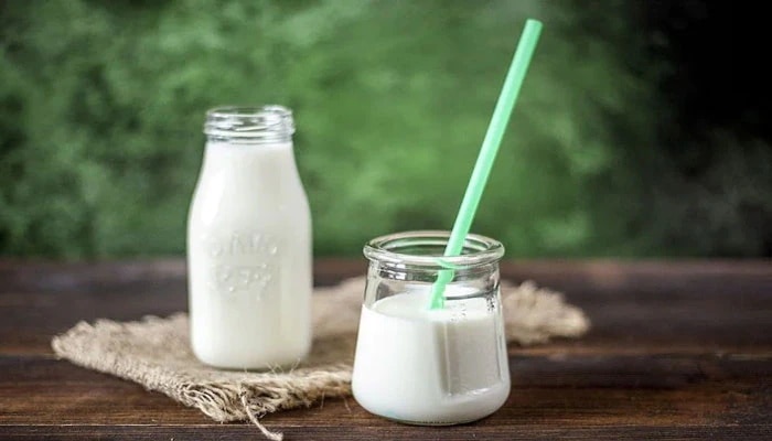 Milk Side Effects: Those who suffer from these health problems should ...