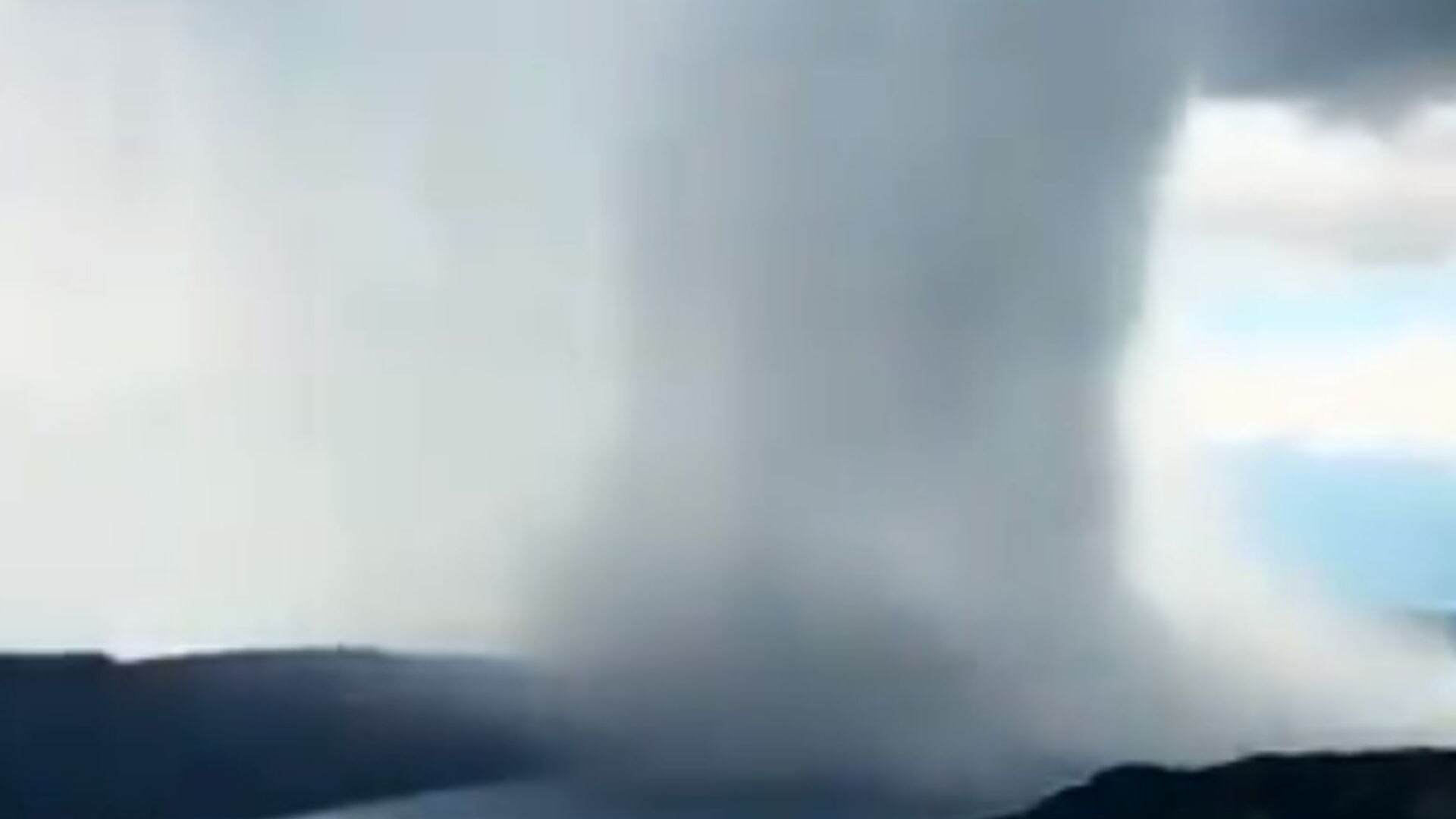 Cloudburst Video: Slowly Moving clouds suddenly pour huge water in ...