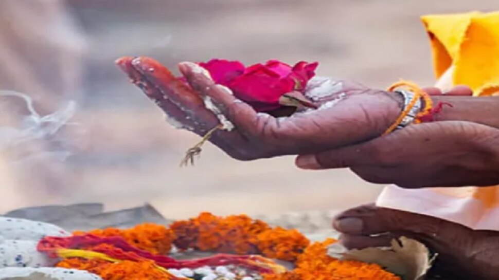 Pitru Paksha Starts from 10th September 2022: According to garuda ...