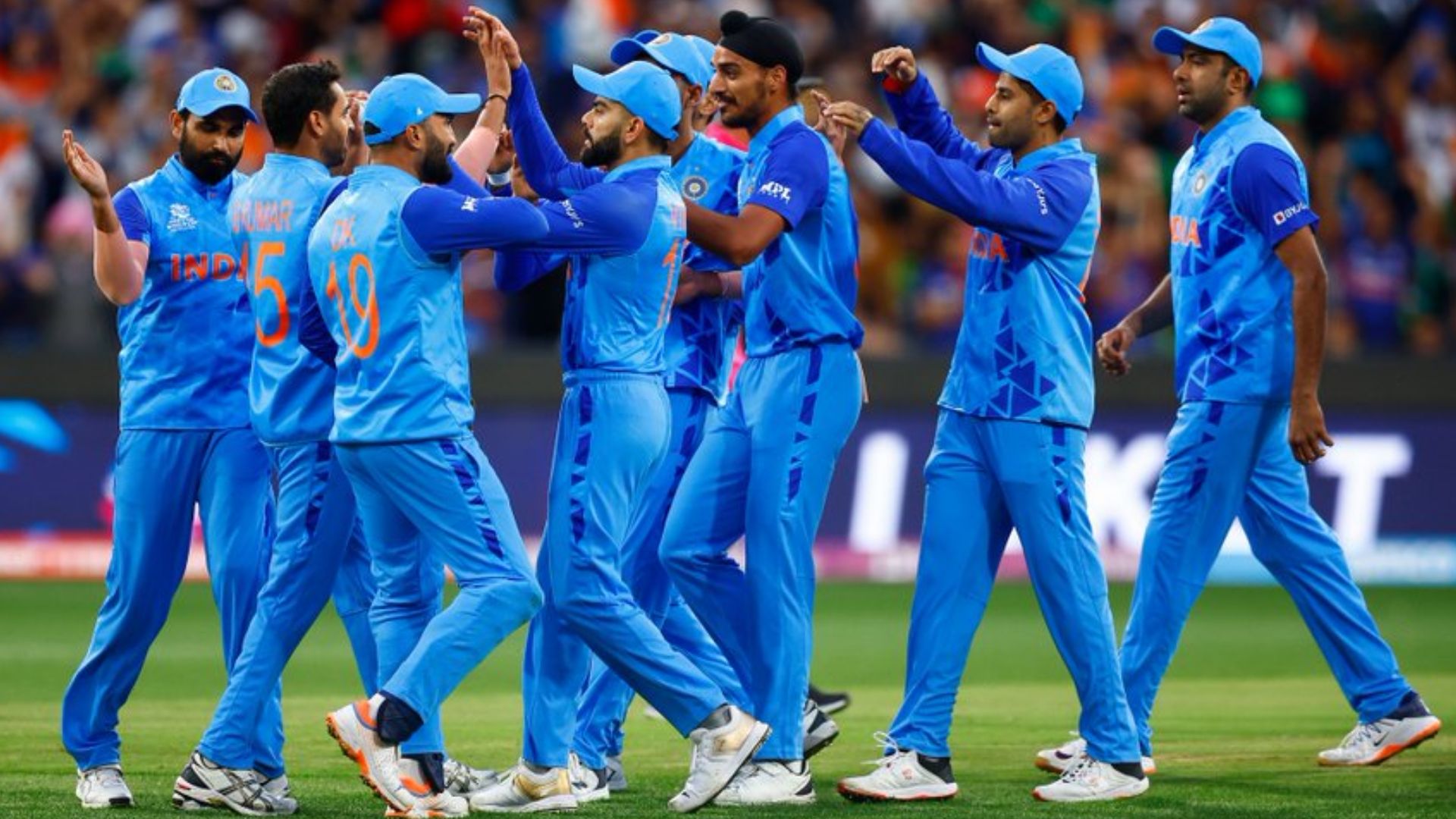 IND vs NED: India Bowling Coach Paras Mhambrey reacts on Hardik Pandya ...