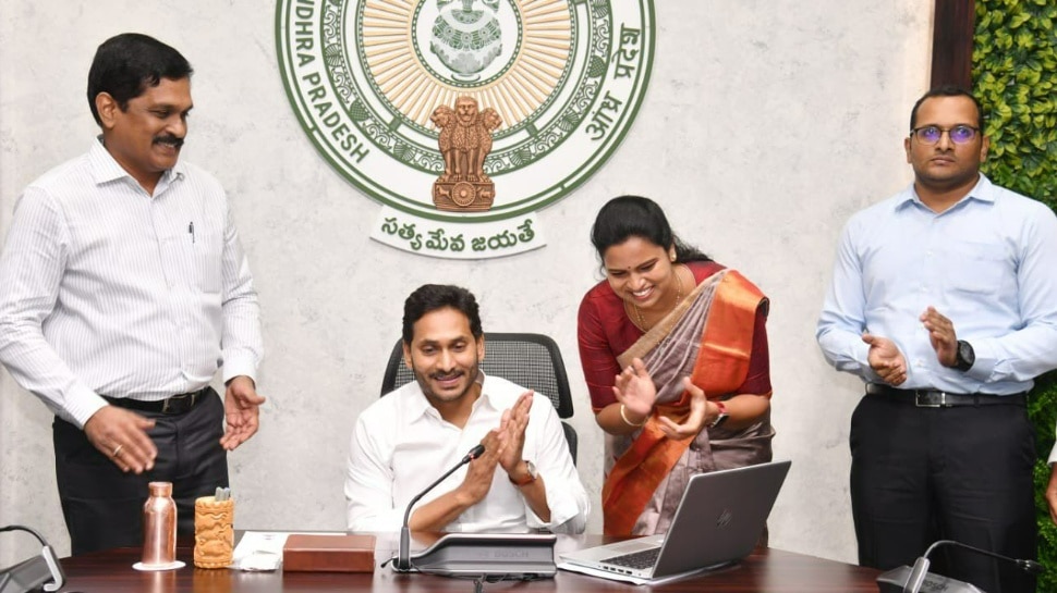 AP CM Jagan Mohan Reddy Launches 809 new procedures in Aarogyasri ...