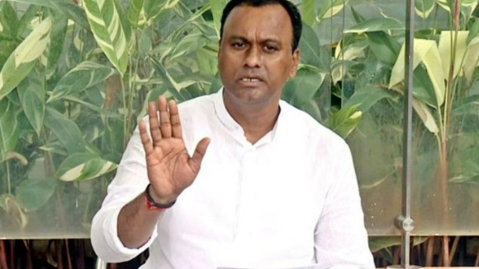 bjp MLa Candidate komatireddy rajagopal reddy not having vote in ...