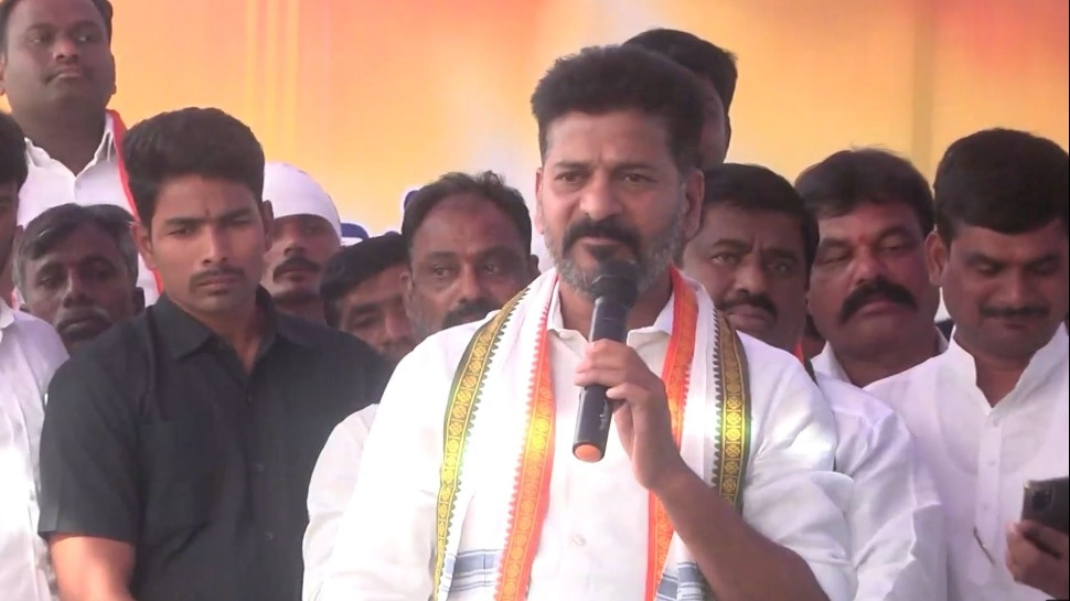 TPCC Chief Revanth Reddy At Congress Dharna Against Sarpanch Issues and ...