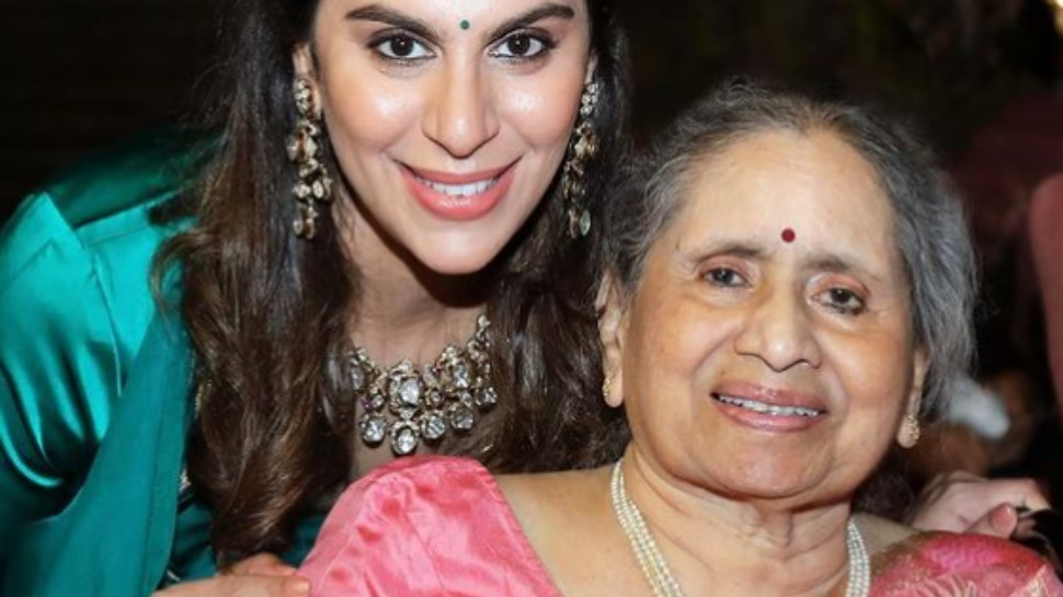Upasana Konidela emotional post Grand Mother death | ఉపాసన ఇంట్లో ...