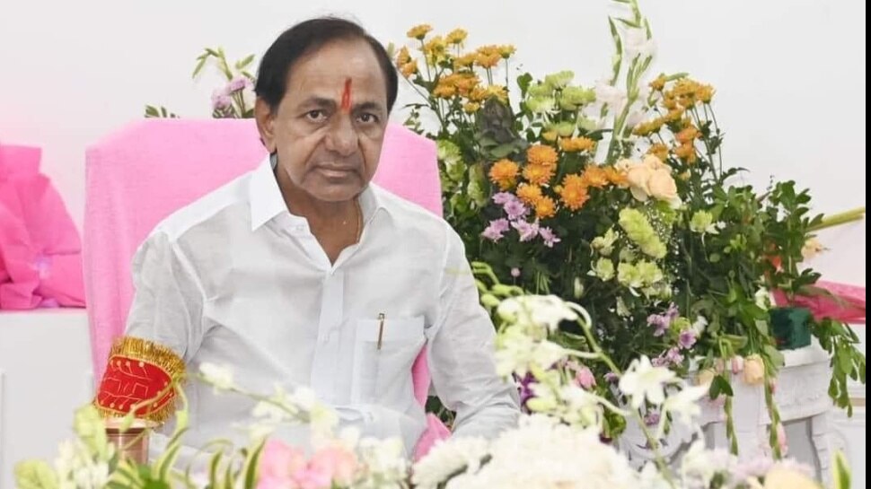 CM KCR introduced new Scheme Geetha workers insurance for toddy workers ...