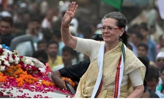 Congress leader sonia gandhi announces six guarantee schemes in view of ...