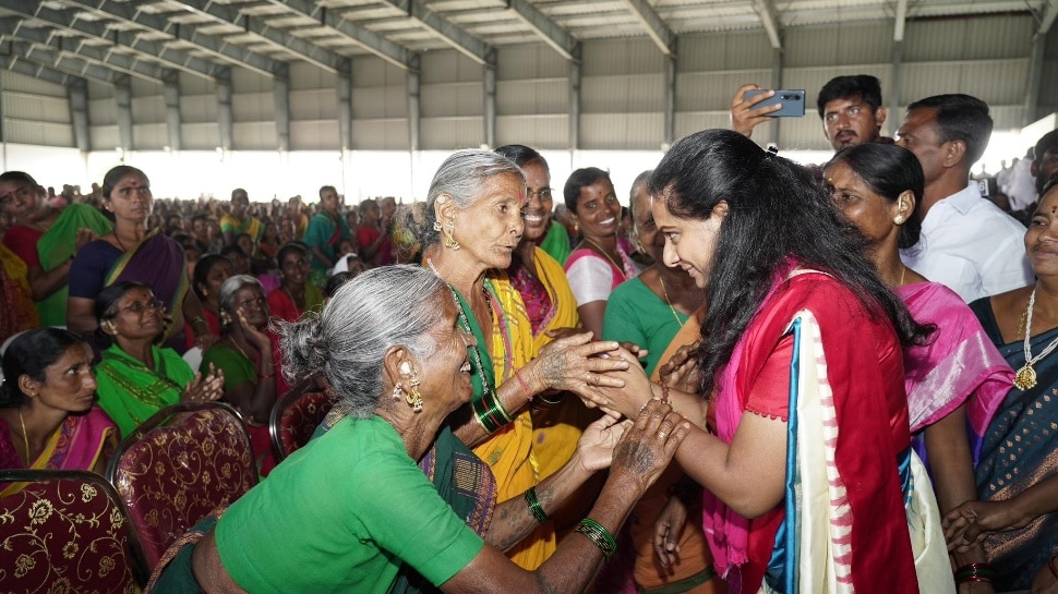 MLC Kalvakuntla Kavitha Speech at Kapu Atmiya Sammelanam in Nandipet mandal Nizamabad District ...