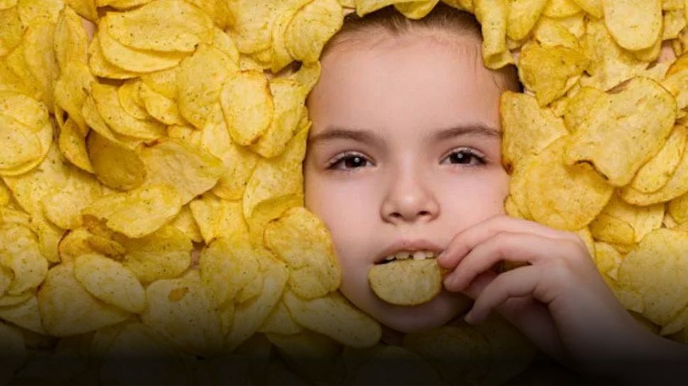 These Are The Major Side Effects Causes In Kids Due To Consuming Chips ...