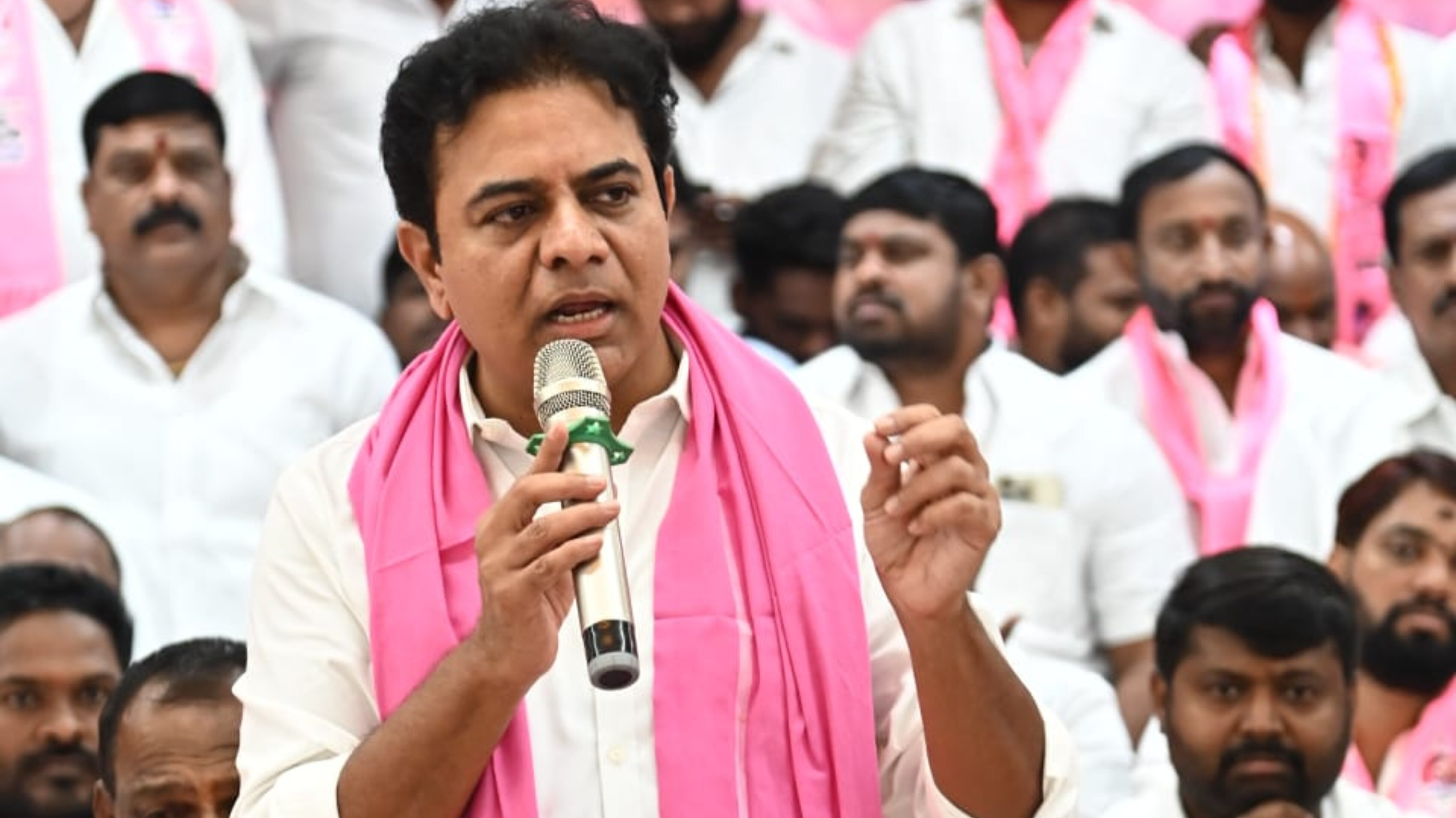 KT Rama Rao Slams Revanth Reddy Eatala Rajender In Malkajigiri Lok ...