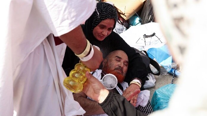 Mecca Hajj yatra tragedy severe blazing heat waves causes more than 900 ...