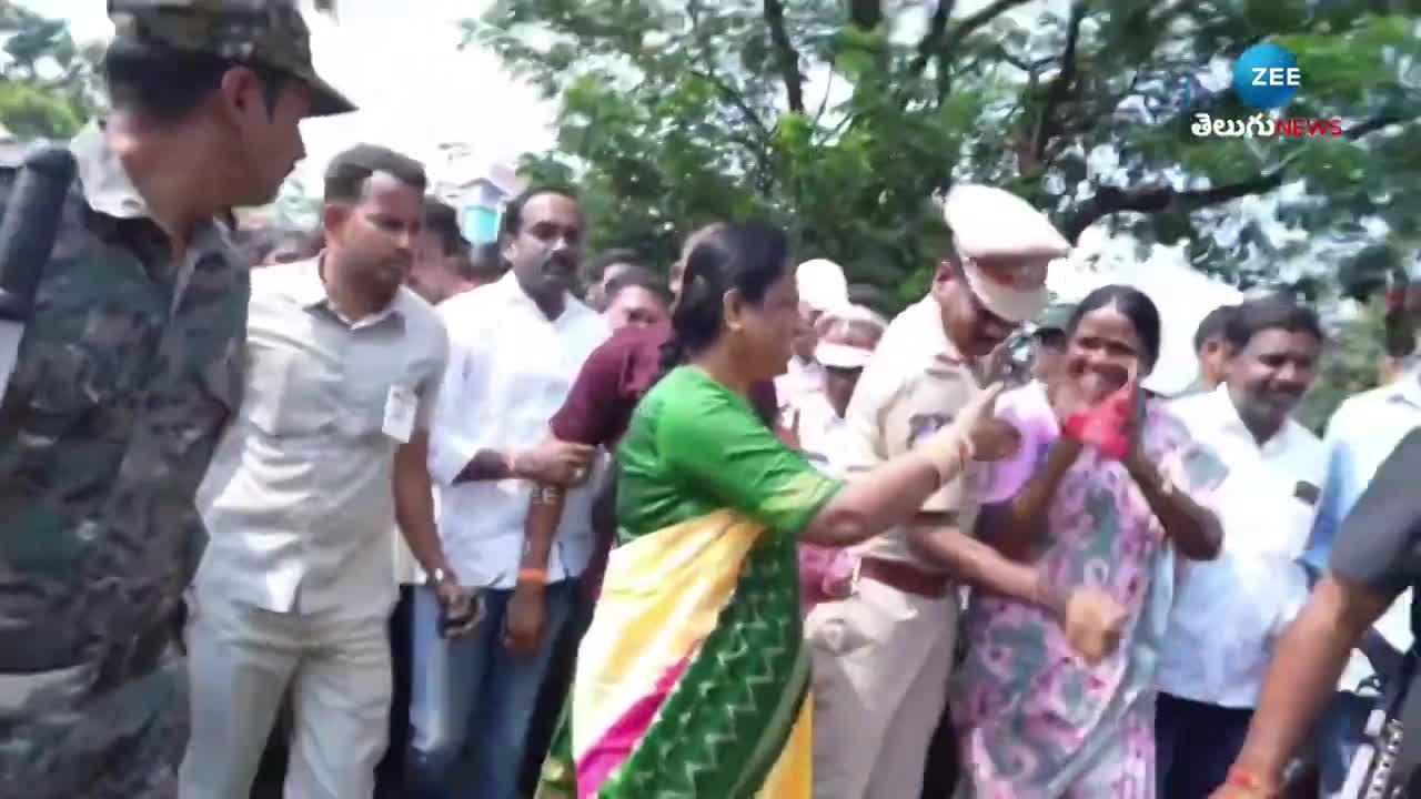 Konda Surekha Participates in Annadhanam Video Goes To Viral | Konda ...