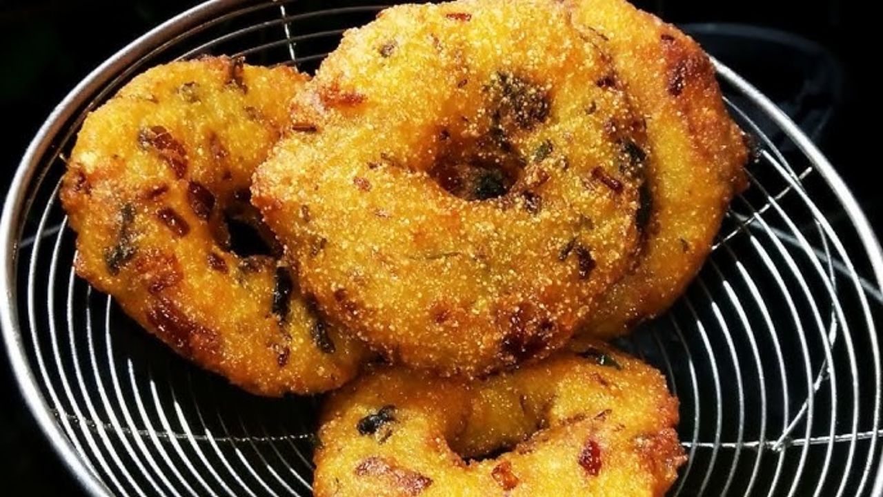 Tasty Rice Vada With Leftover Rice Try This With Coconut Chutney | Rice ...