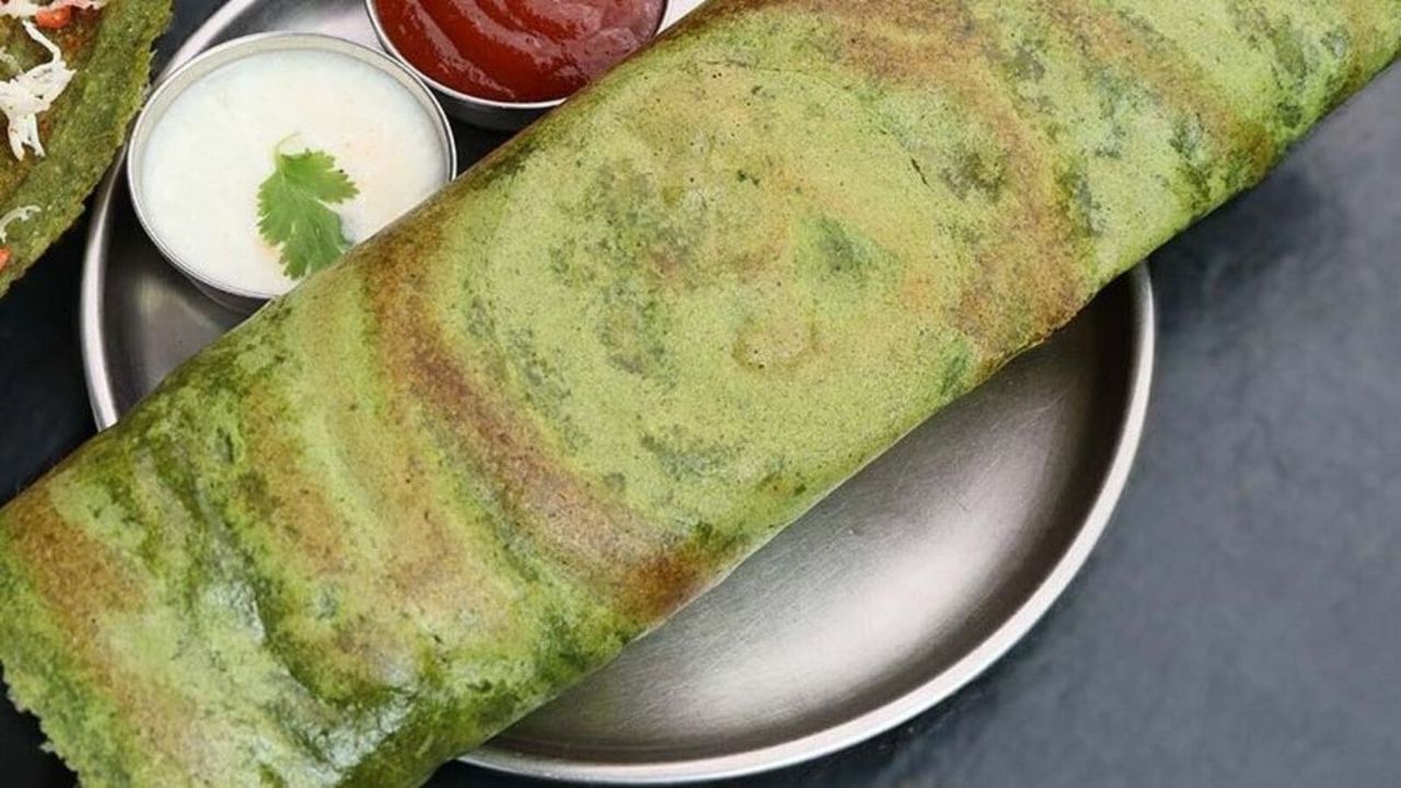 Make Like This Pesara Pappu Spinach Dosa Recipe | Pesara Pappu Spinach ...