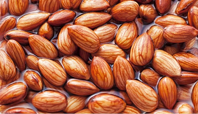 How to eat Almonds know the best way to eat almonds to get these benefits | Almonds Benefits ...