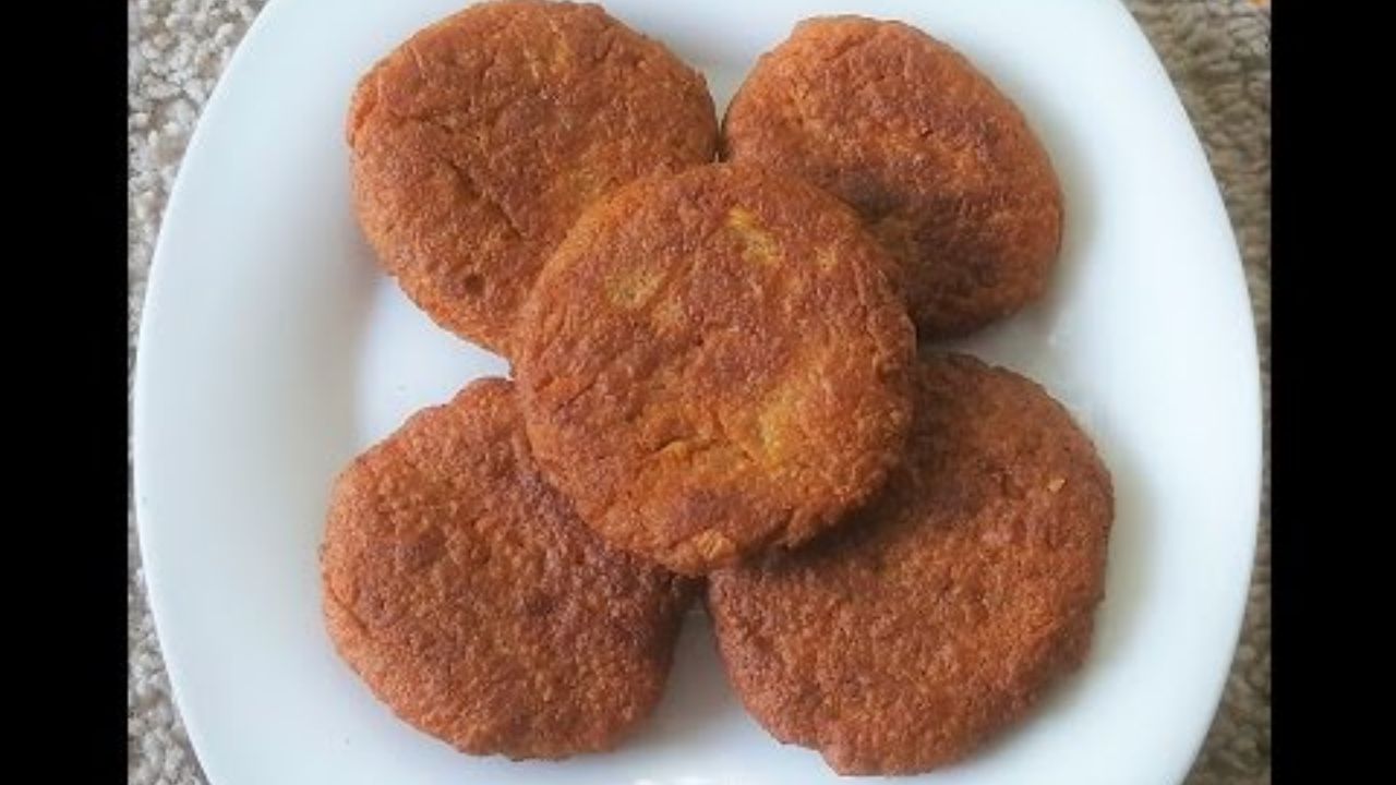 How To Make Instant Kobbari Garelu Make Like | Kobbari Gasalu: కొబ్బరి ...