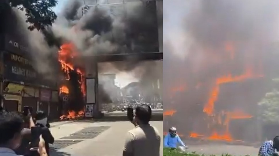 Massive Fire accident at ameerpet maitrivanam shopping complex in ...