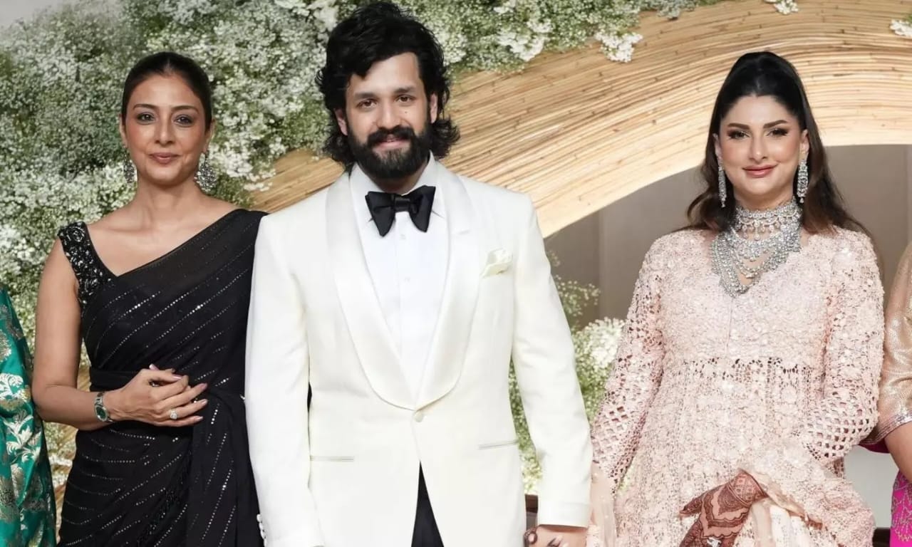 Actress Tabu Outshines Akhil at His Own Wedding Viral Photo with ...