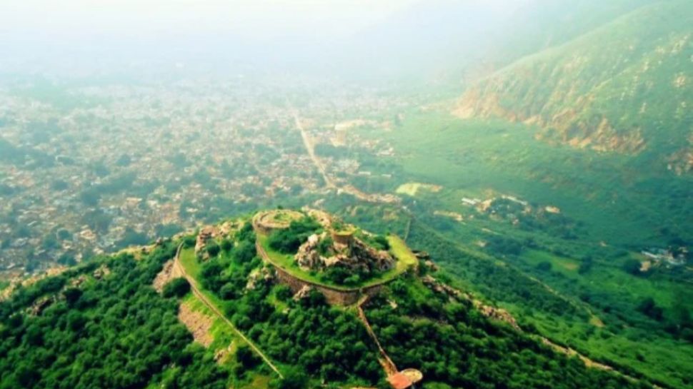 history of Aravalli Bala Quila and its hidden treasure who built the ...