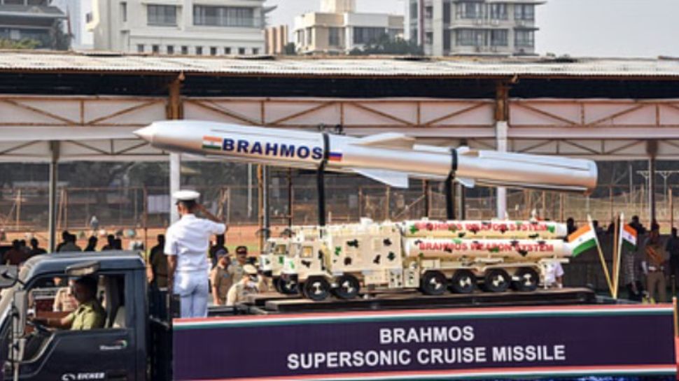 BrahMos Missile Explained India Fastest and Most Powerful Supersonic ...