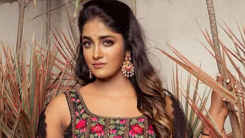 Dimple Hayathi Family Background Granddaughter of Legendary Director ...