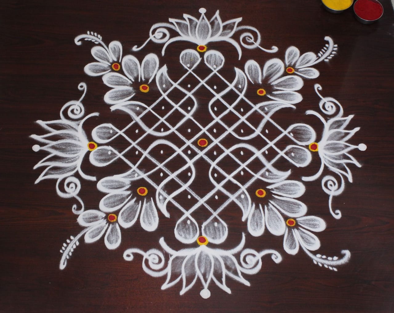 Amazing Design 2026 Sankranti Muggulu Photos | 2026 సంక్రాంతి ముగ్గులు ...