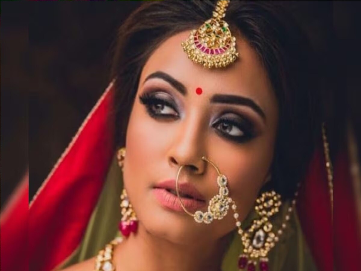 Most Effective Reasons Why Women Wear Mukku Pudaka | Mukku Pudaka Facts ...