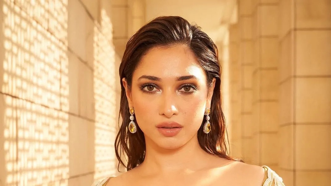Prabhas heroine announces second pregnancy with baby bump photos vn ...