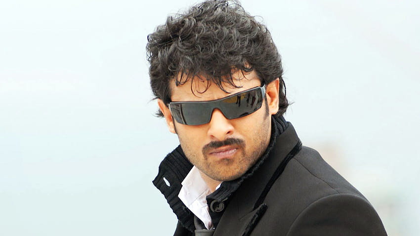Prabhas Phone Theft Video Goes Viral During Movie Promotions vn ...
