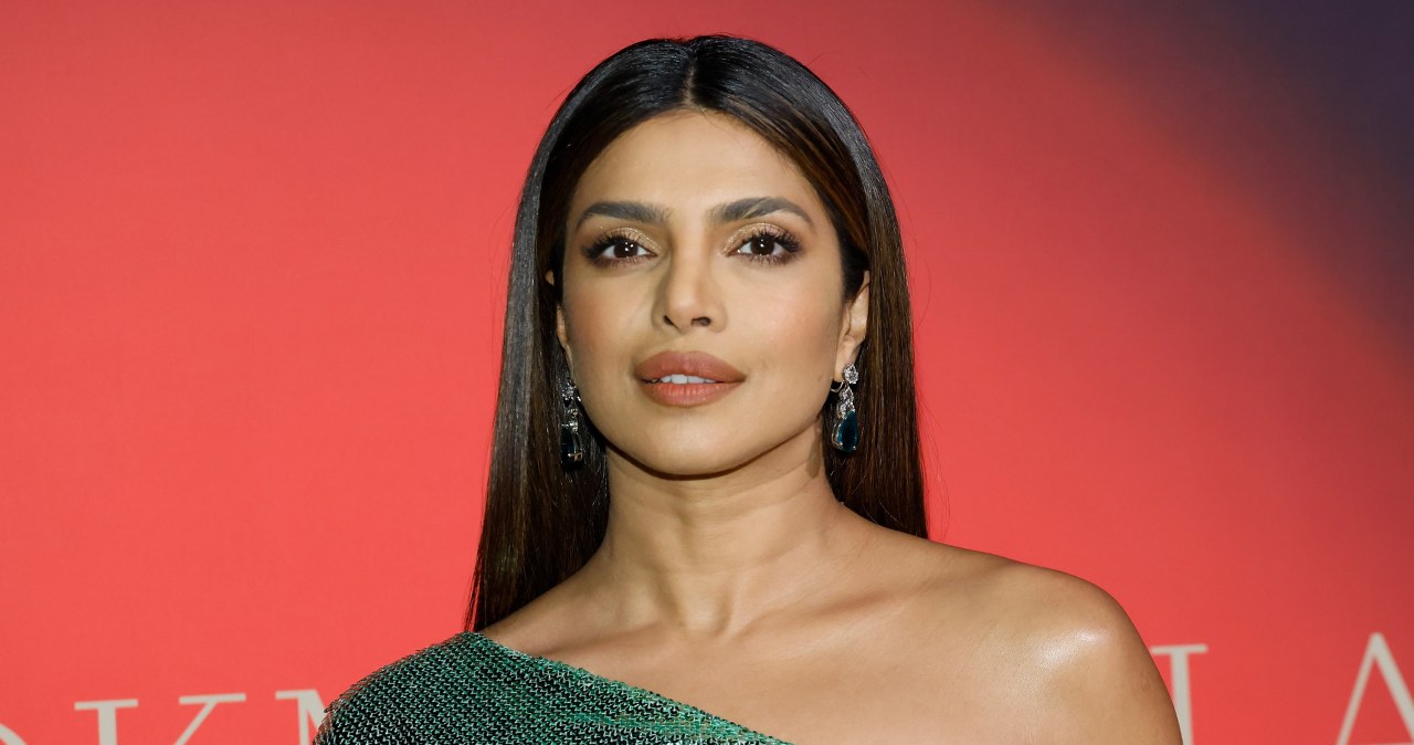 Actress Open Up On Marrying 17 Years Younger Boy And Her Bedroom Secret ...