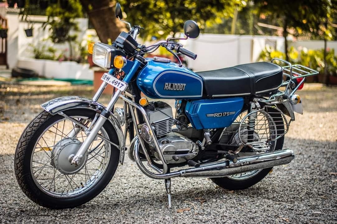 Powerful 346Cc Engine Yamaha Rajdoot 350 Bike Launch Soon | Rajdoot 350 ...
