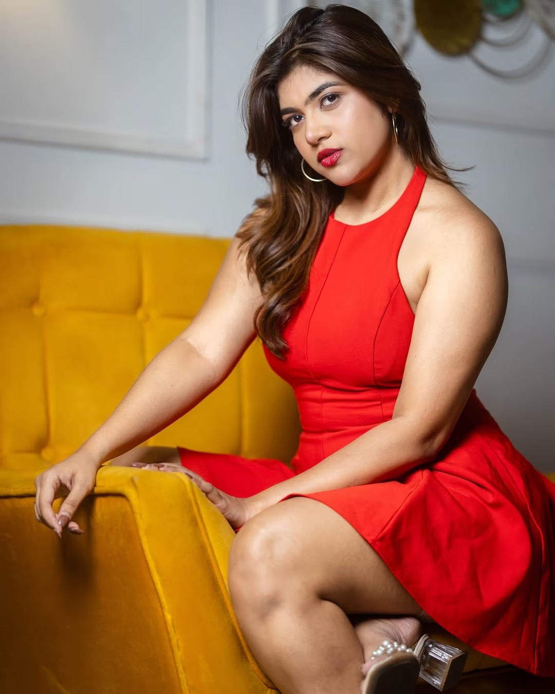 Rithu Chowdary Remuneration: Actress Rithu Chowdary Takes Rs 2.3 lakhs ...