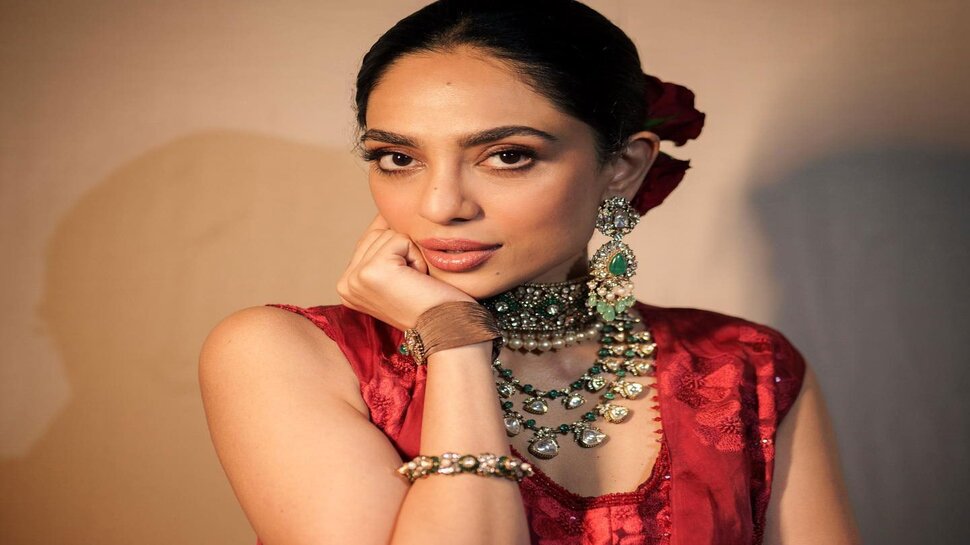 Sobitha Dhulipala good news for Akkineni family gets a big chance in a ...