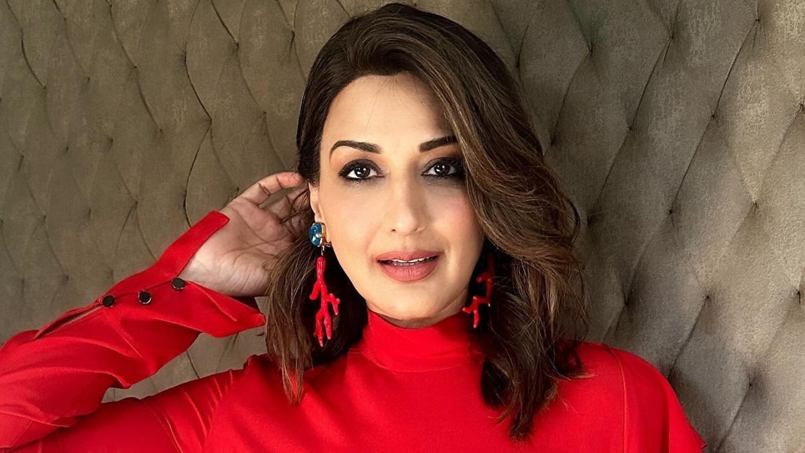 Sonali Bendre Shocking Comments on Stra Hero He Looked at Me Like an ...