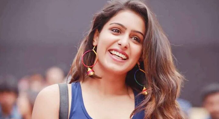 South Star Actress Samyuktha Shares Lip to Lip Kiss with Friend Here is Photo | Star Heroine: ఛీ ...