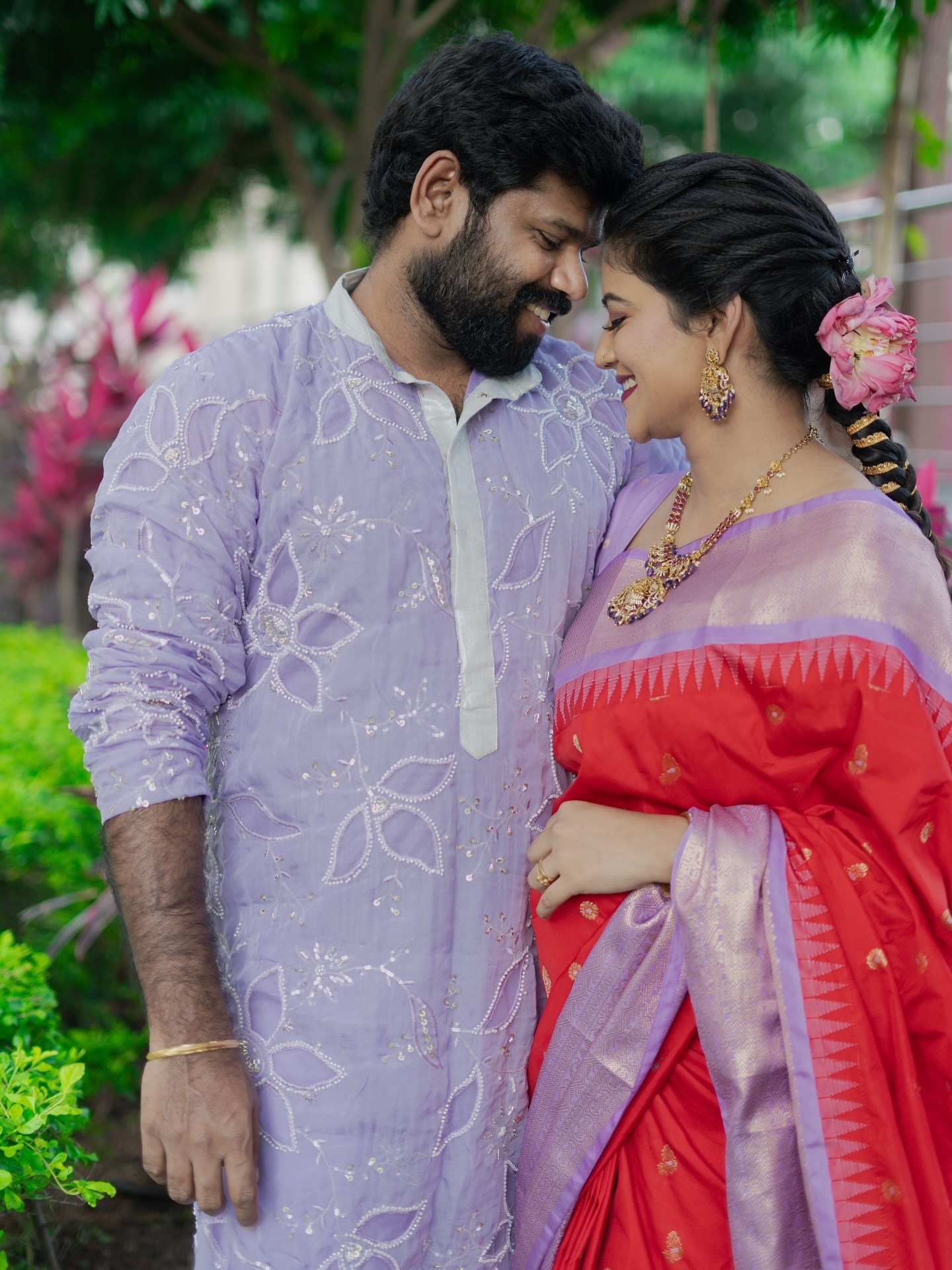 Star Telugu Anchor Shiva Jyothi Suicide Confirms Her Pregnancy Here ...