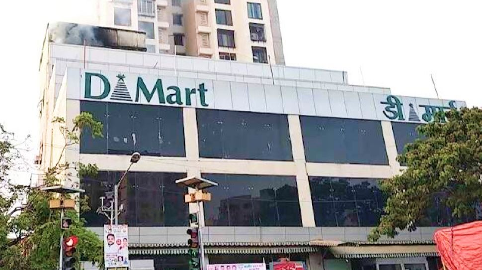 dmart store worm was found in saras gold milk packet full details ...