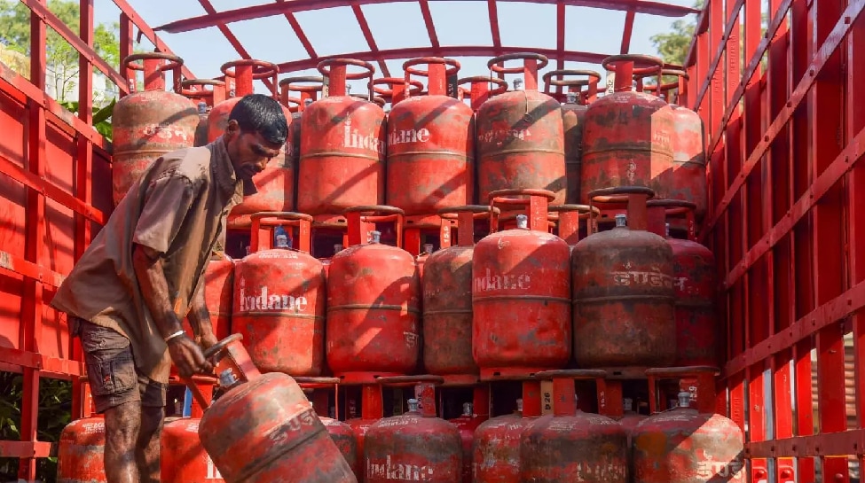 Indane Gas Booking New Numbers Give Missed Call to 8927225667 to Book ...