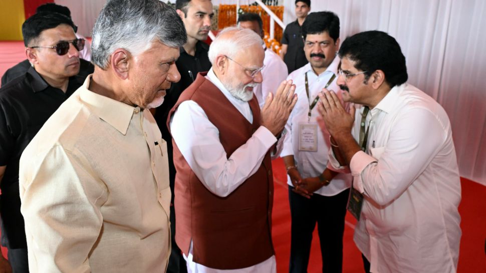 Photos of AP CM and ministers welcoming PM Modi go viral | PM Modi ...