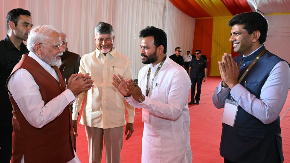 Photos of AP CM and ministers welcoming PM Modi go viral | PM Modi ...