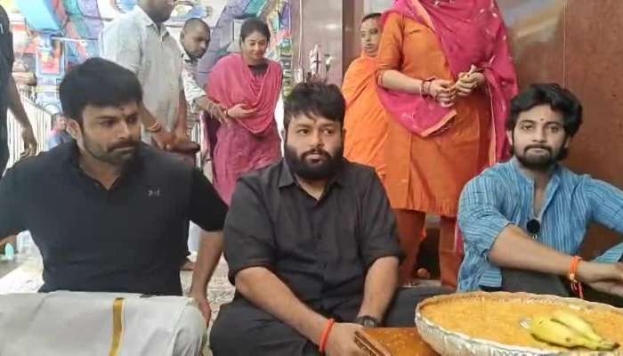 Actors Aadi Sai Kumar Nag Ashwin And Thaman Visits Vijayawada Durga ...