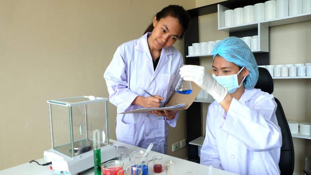 TOP 10 Medical Courses: Top 10 High-Demand Non-MBBS Medical Courses ...
